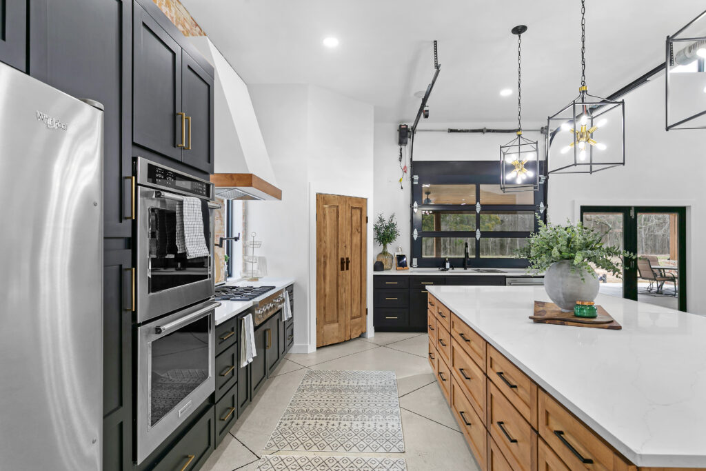 The Joliet – Back Forty Building Co